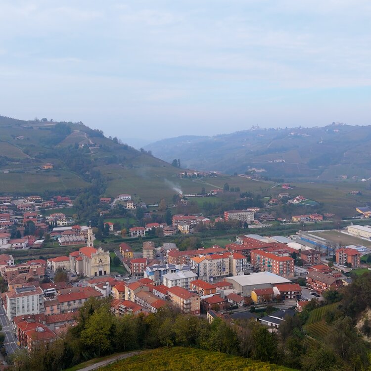 Calosso terra di moscato d'asti e barbera
